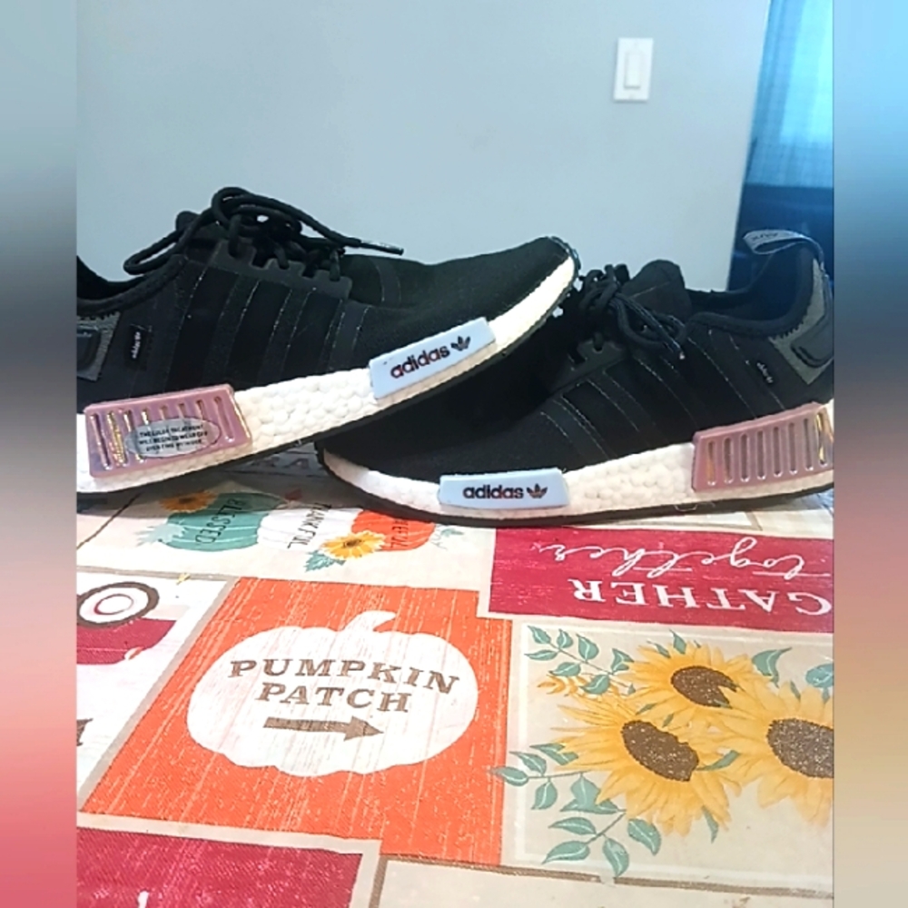 Adidas Women's Tennis Shoes Number 8 - Gem